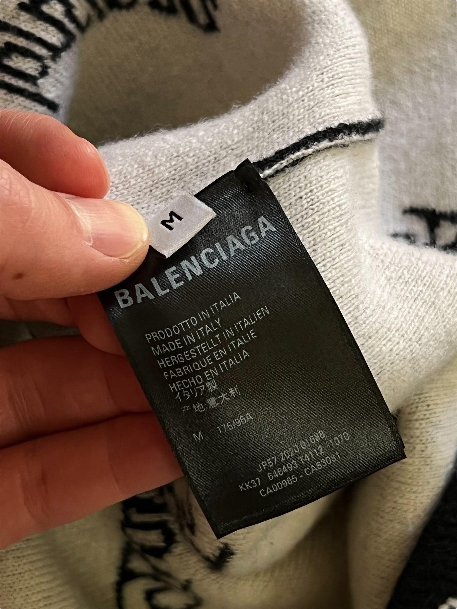 2020 Cursive Logo Sweater – Archive Reloaded