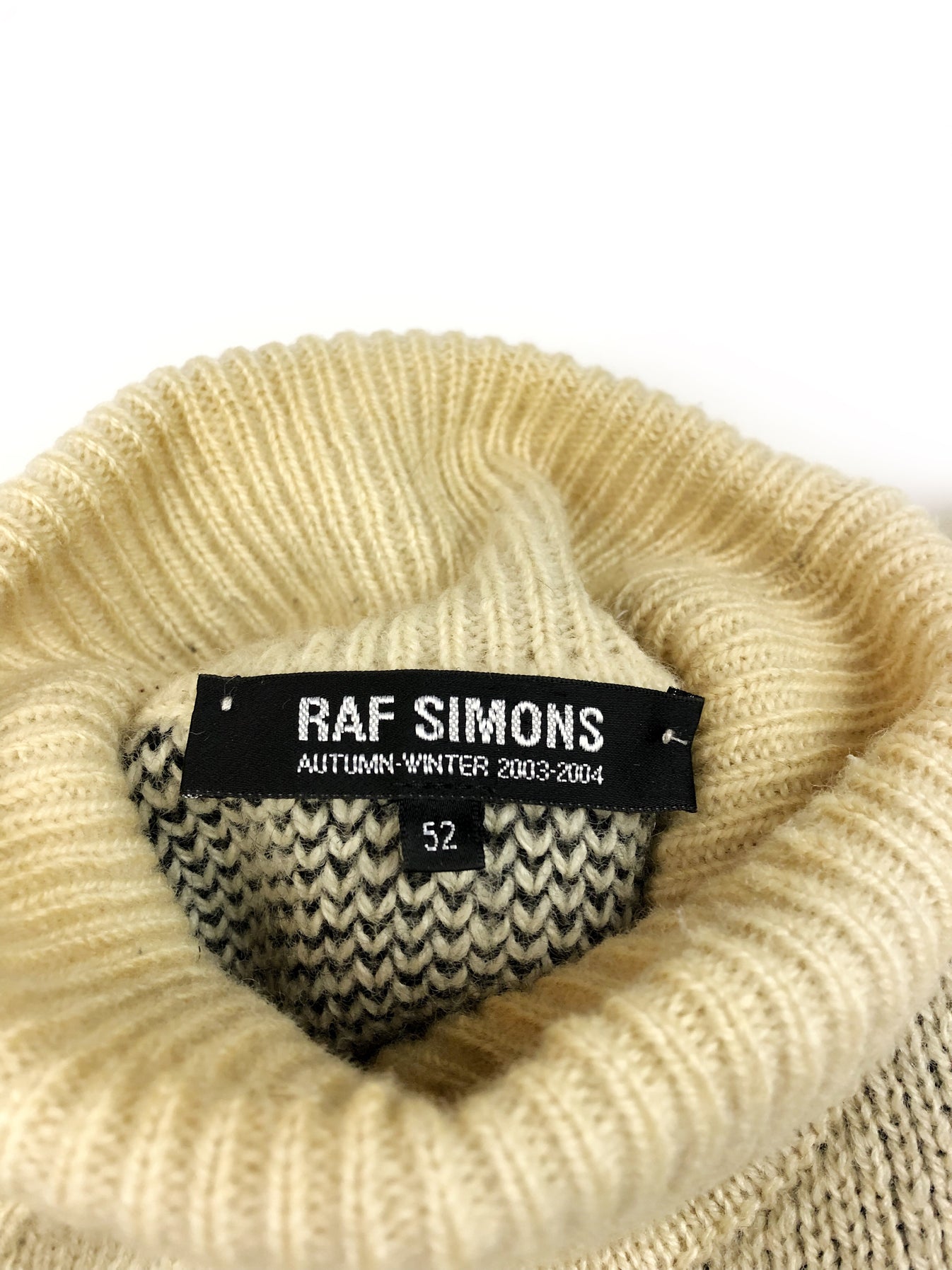 03 “Closer” Raf Simons Bauhaus Knit - Archive Reloaded